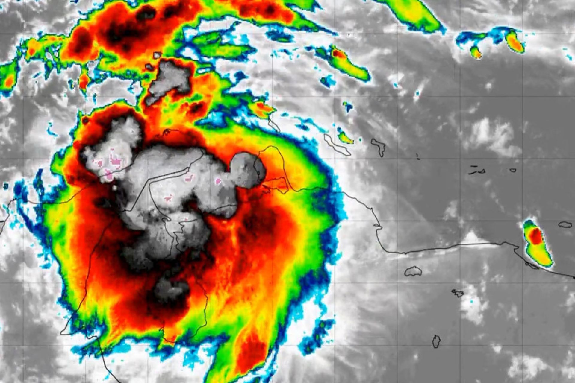Tormenta tropical amenaza a países del Caribe y puede convertirse en ...