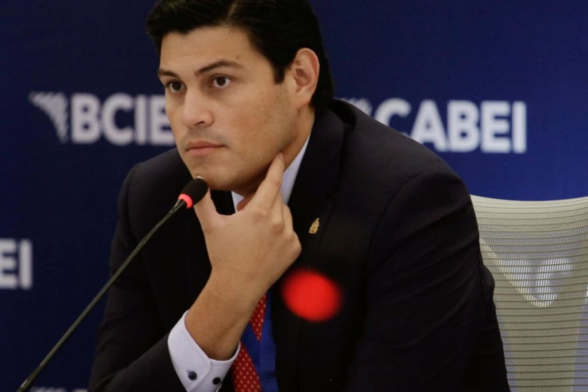 Los últimos días de vida del escritor Marcos Carías Reyes y la ...